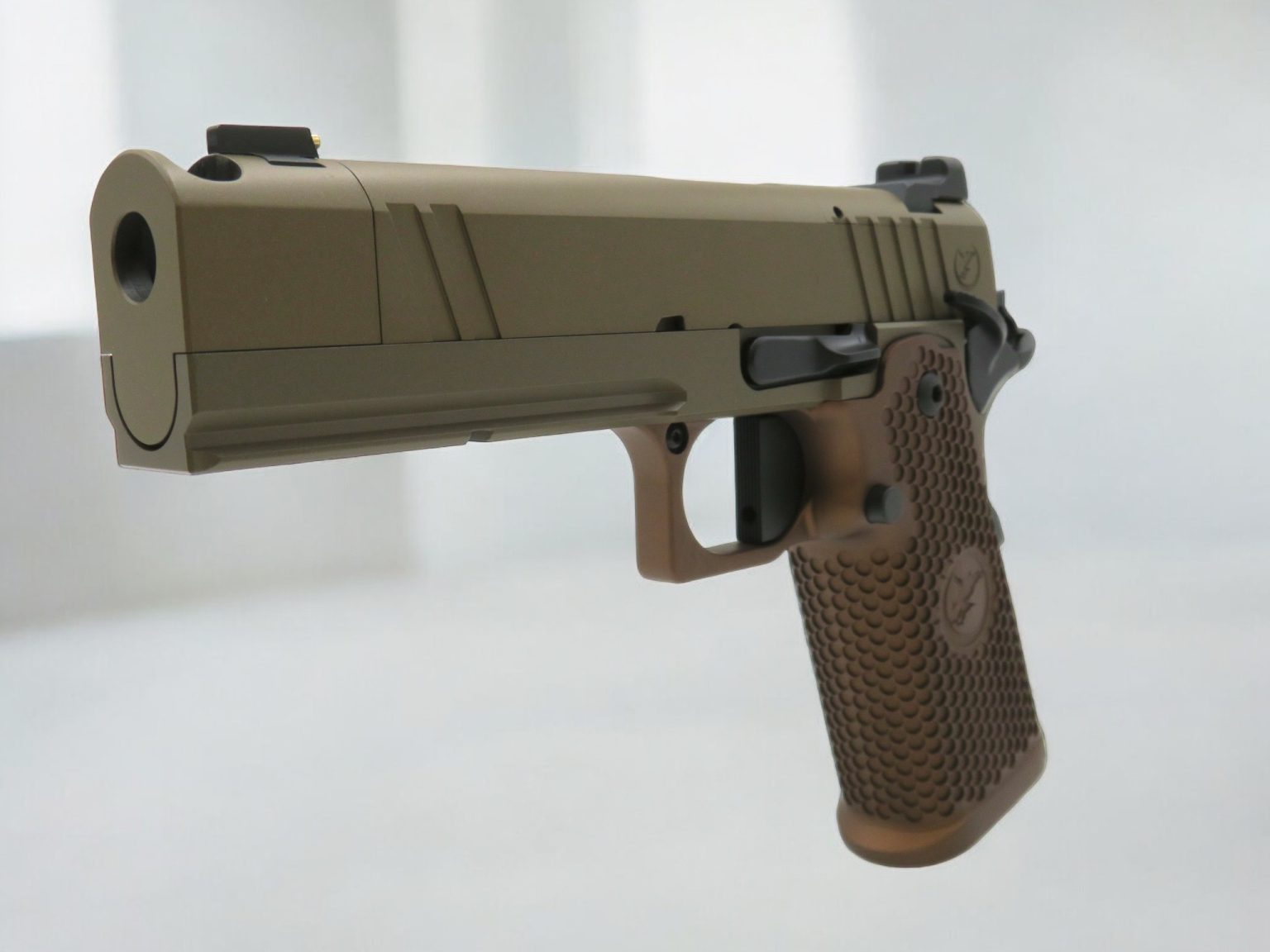 NIGHTHAWK CUSTOM SANDHAWK 2011 IOS AMBI SAFETY 9MM - SK Guns
